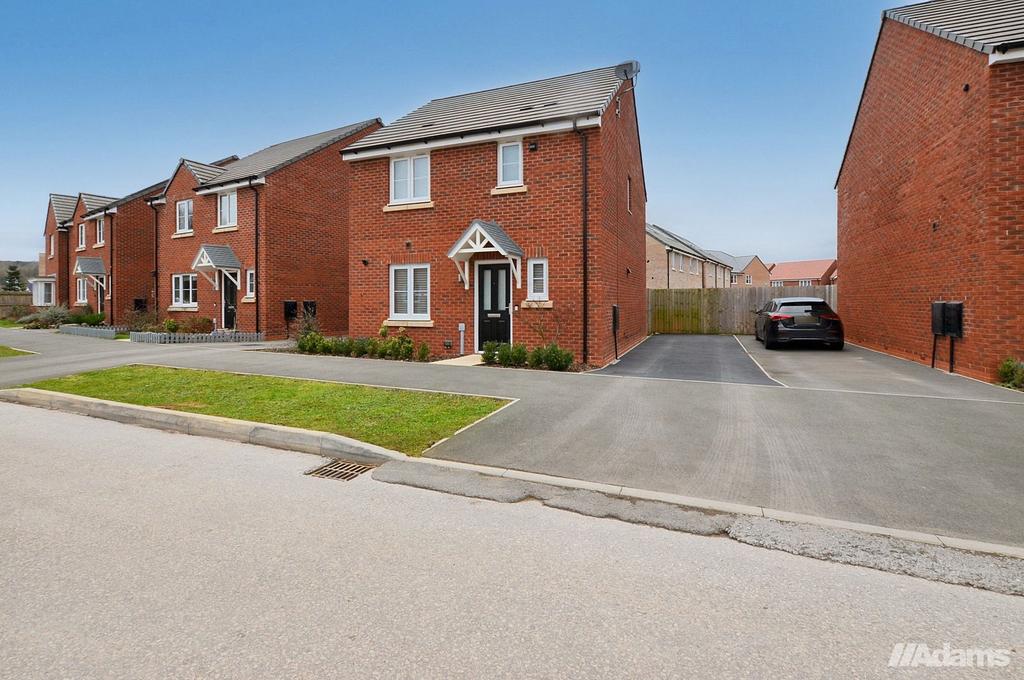 Wharford Lane, Runcorn 3 bed detached house for sale - £280,000