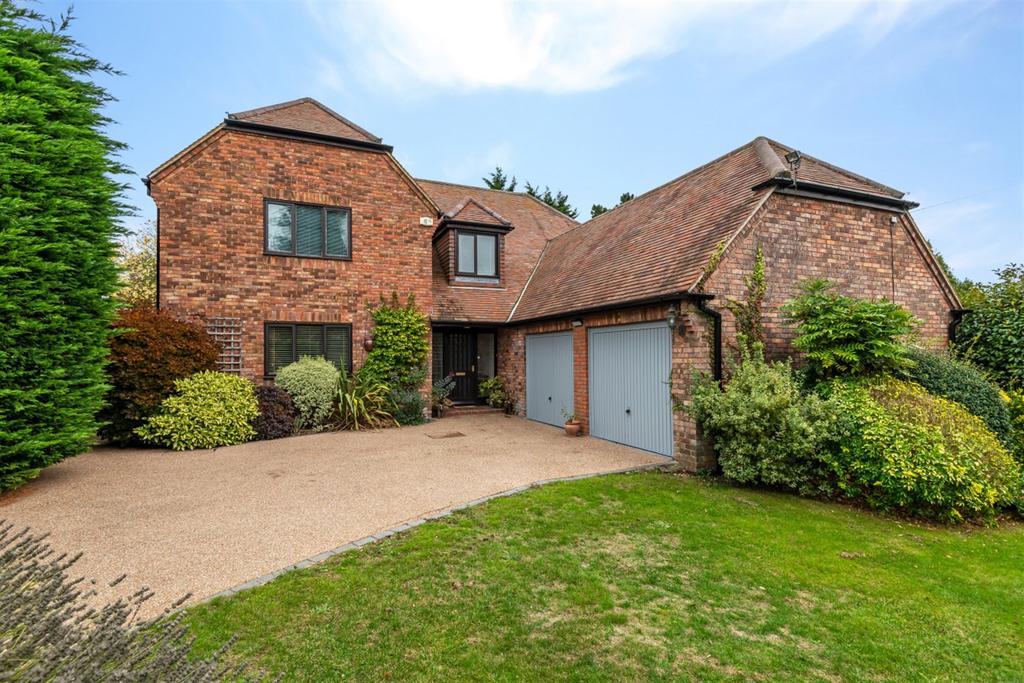 Links Lane, Rowlands Castle, PO9 4 bed detached house - £1,200,000