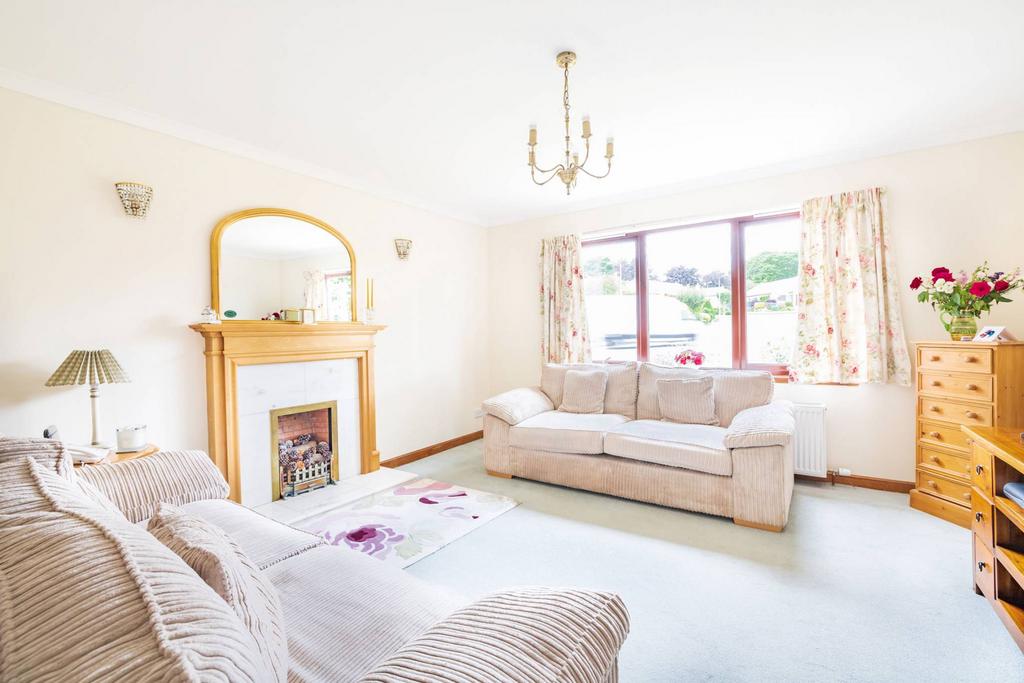 22 Bede Way, Tarves, Ellon, AB41 7WE 3 bed bungalow - £243,000