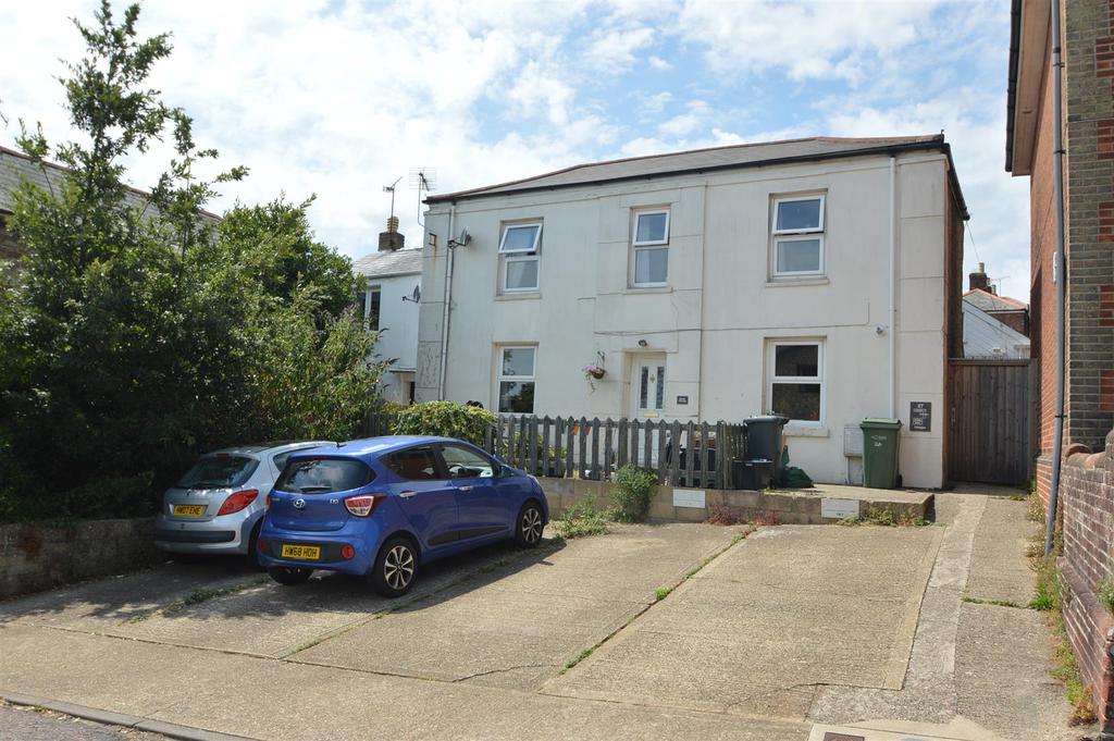 CENTRAL RYDE 2 bed semi-detached house - £140,000