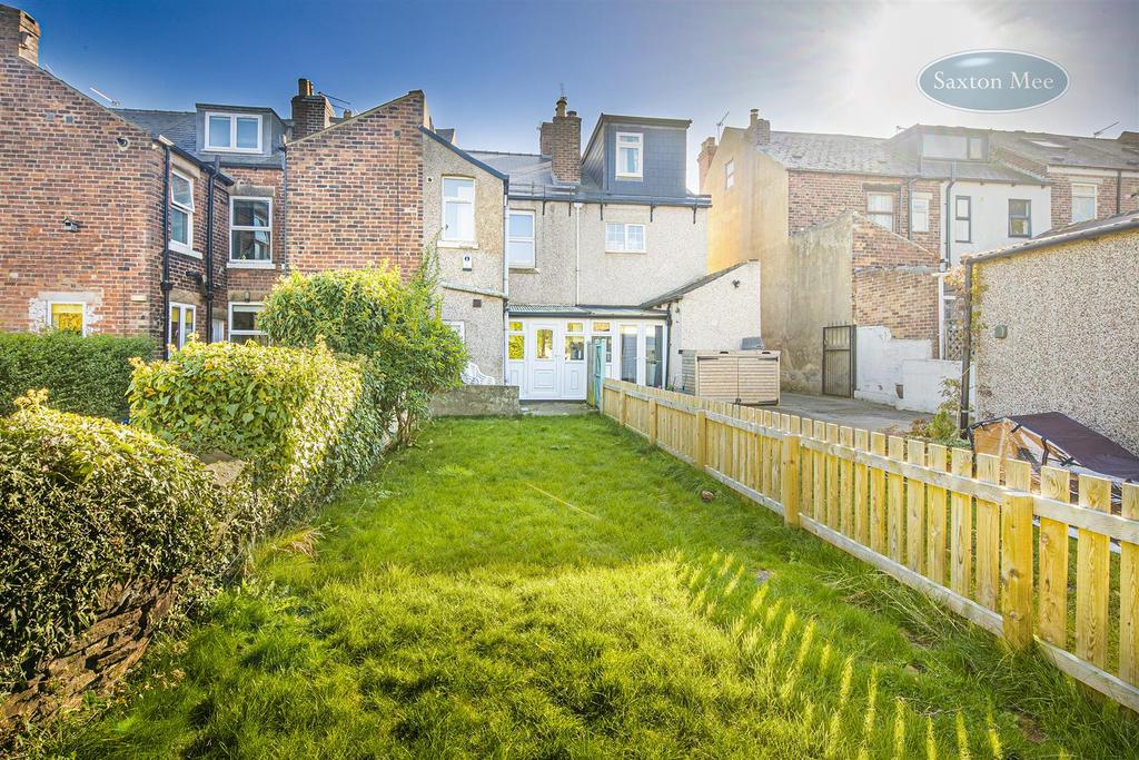 Slinn Street, Crookes, S10 1NZ 3 bed terraced house - £250,000