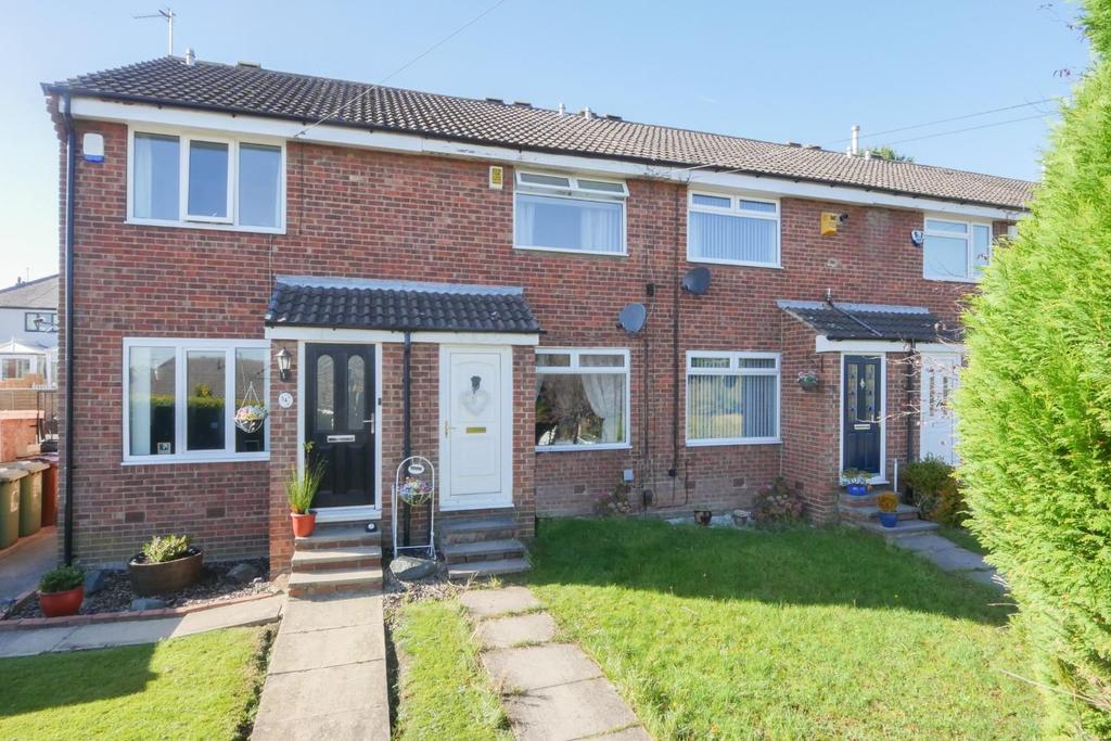 Wood Grove, Leeds 2 bed terraced house - £150,000