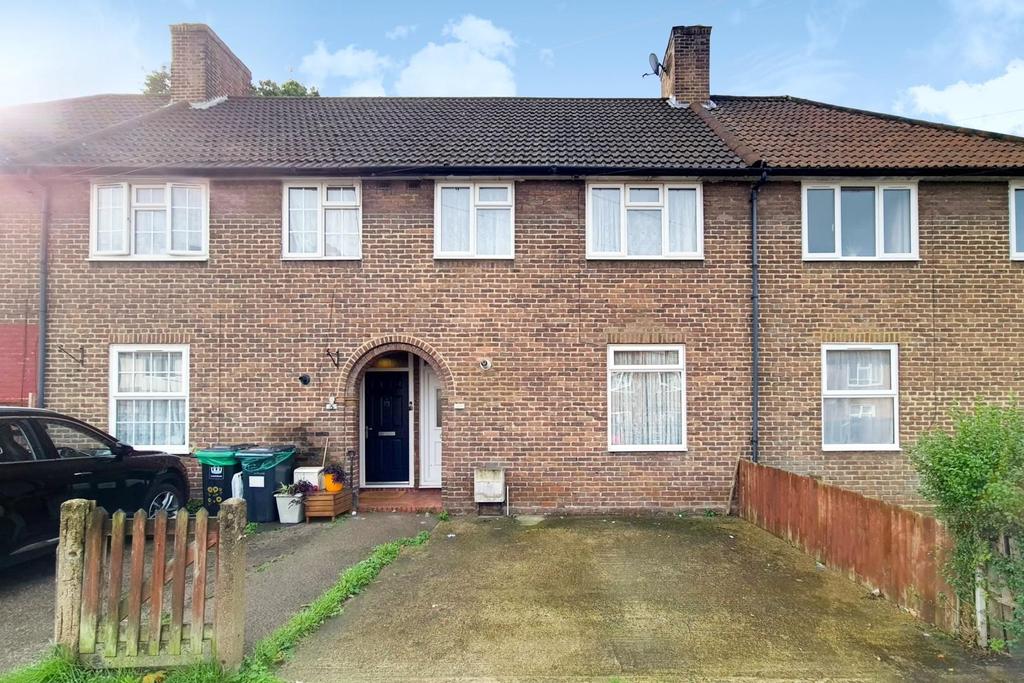 Farmfield Road, Bromley 3 bed terraced house - £425,000