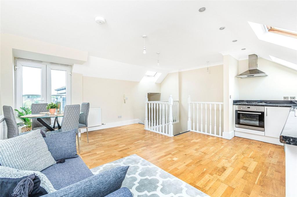 Mitcham Lane, London, SW16 1 bed flat - £325,000