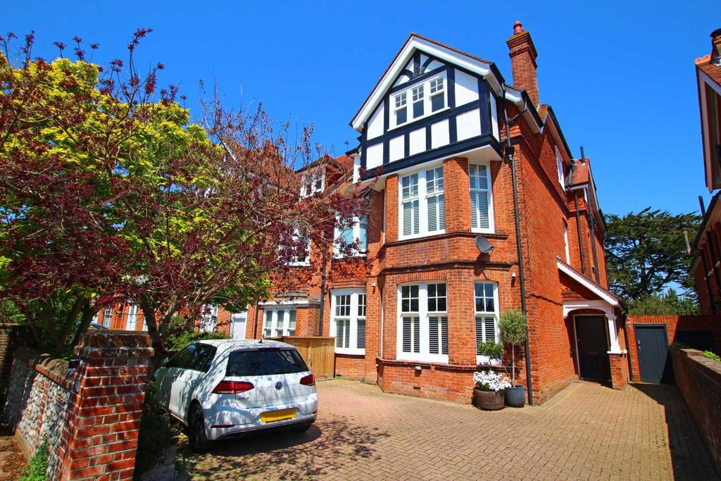 Arlington Road, Eastbourne, BN21 1DJ 7 bed house - £1,250,000