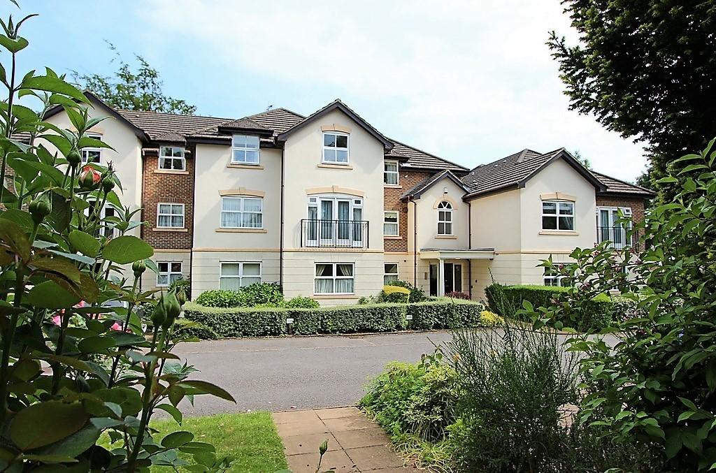 Furze Hill, Kingswood 3 bed apartment - £475,000