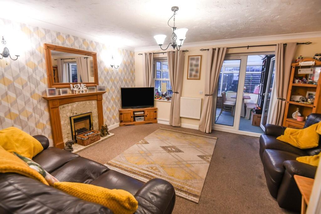The Maltings Long Sutton Lincs Pe12 9ex 3 Bed Semi Detached House