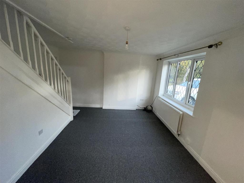 Bull Cop, Formby, Liverpool 3 bed detached house - £895 pcm (£207 pw)