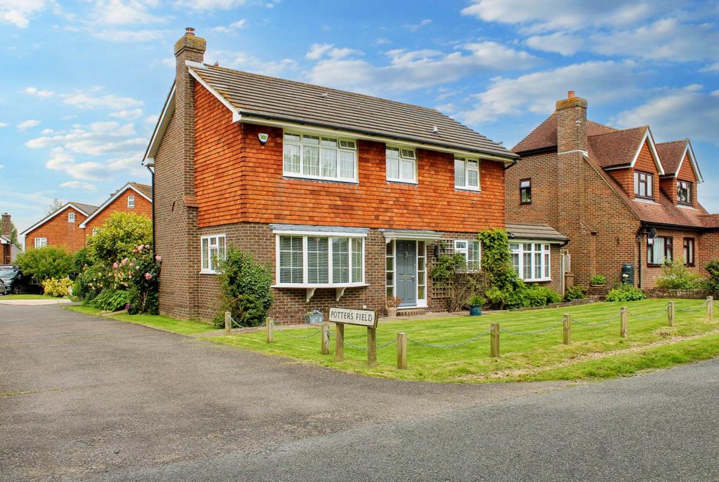 Potters Field, Ringmer 4 bed detached house - £650,000