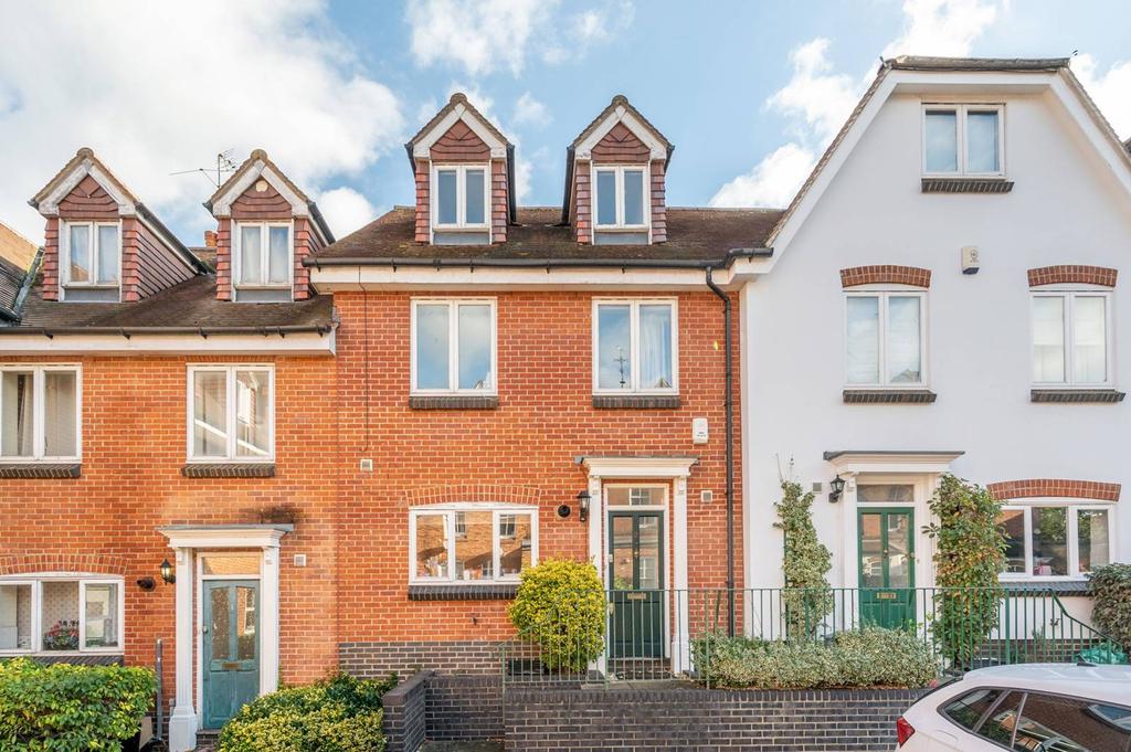 Wellington Mews, Streatham Hill, London, SW16 3 bed mews for sale - £ ...