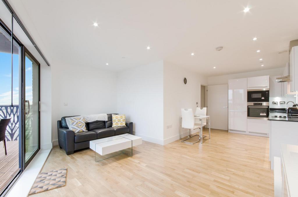 Cityview Point, Leven Wharf, London, E14 1 bed flat - £1,950 pcm (£450 pw)