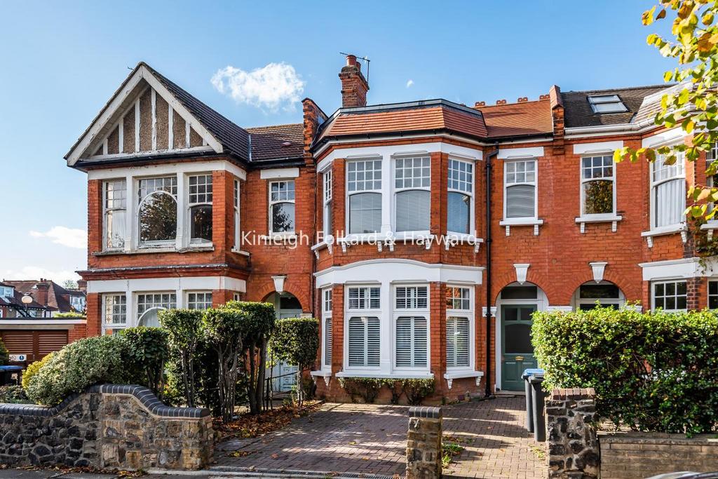 Lakeside Road, Palmers Green 2 bed flat - £475,000