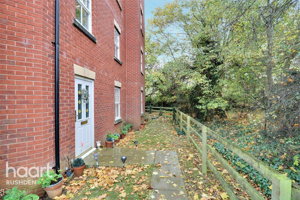 Wilce Avenue, Wellingborough 2 bed apartment - £155,000