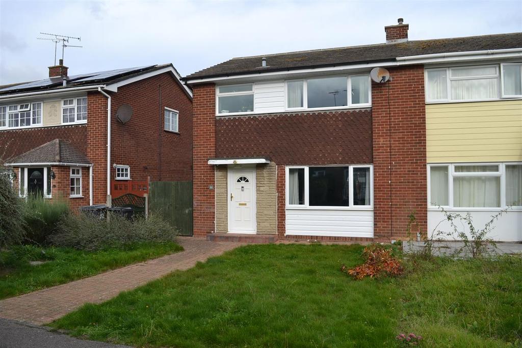 Meon Close, Chelmsford 3 bed semi-detached house - £400,000