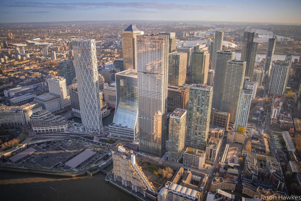 Landmark Pinnacle, London, E14 Studio - £2,600 pcm (£600 pw)