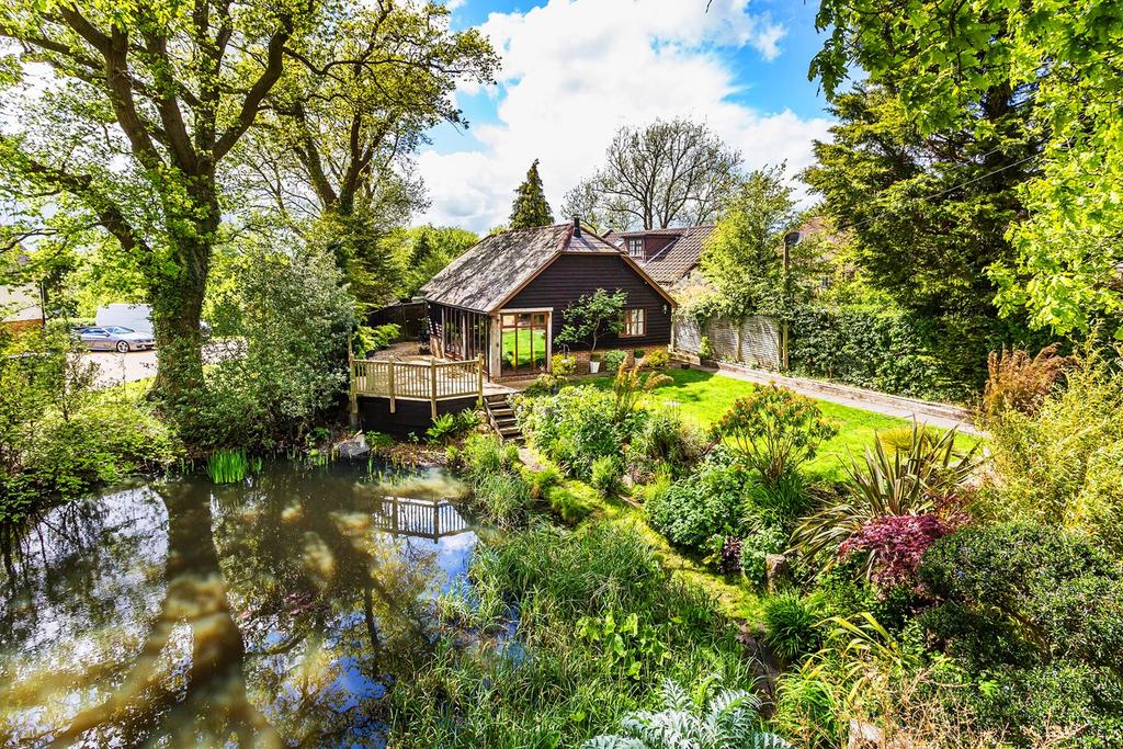 Hartfield Road, Cowden, Edenbridge, TN8 3 bed detached house - £650,000