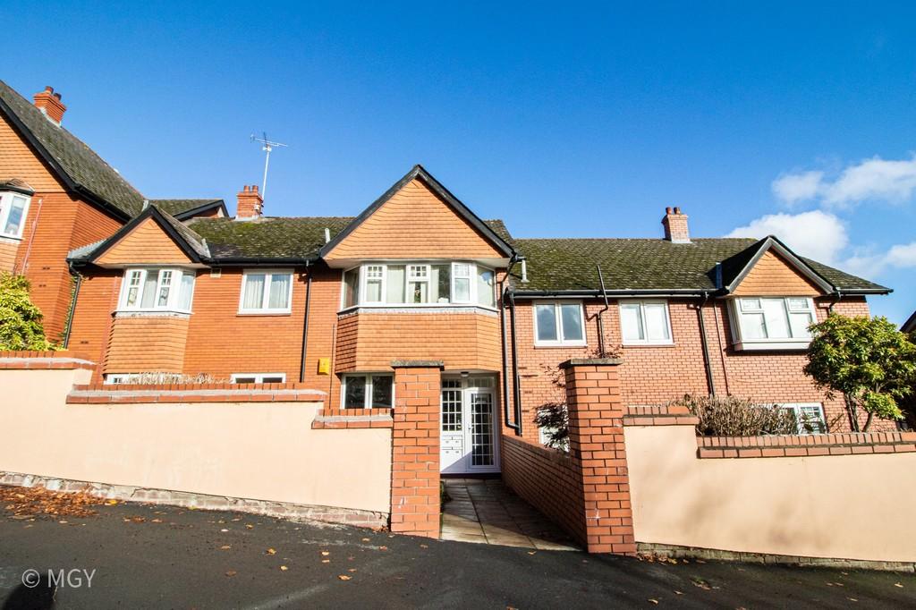 Edward Nicholl Court, Waterloo Road 2 bed apartment - £1,050 pcm (£242 pw)
