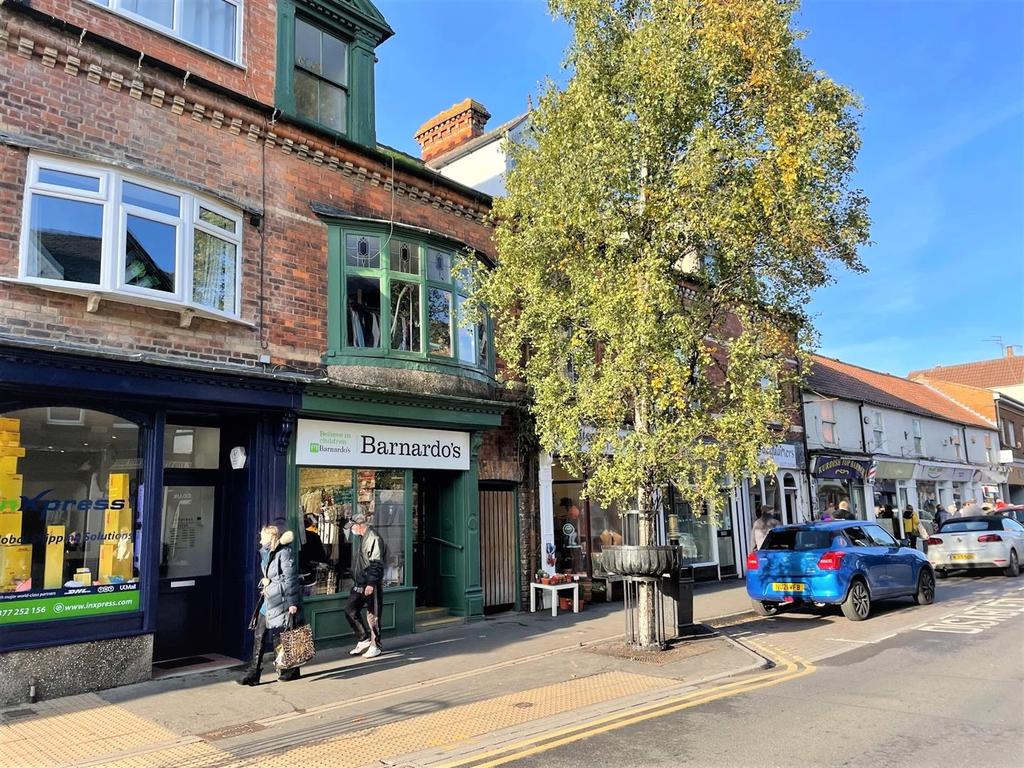 Middle Street South, Driffield Retail property (high street) - £829 pcm ...