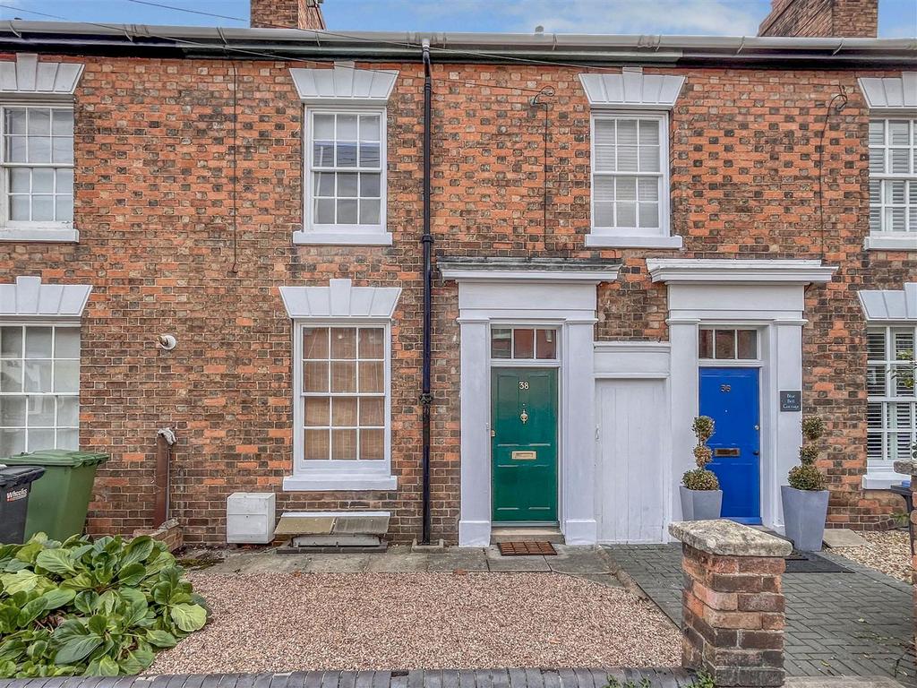 Main Street, Tiddington 2 bed semi-detached house - £320,000