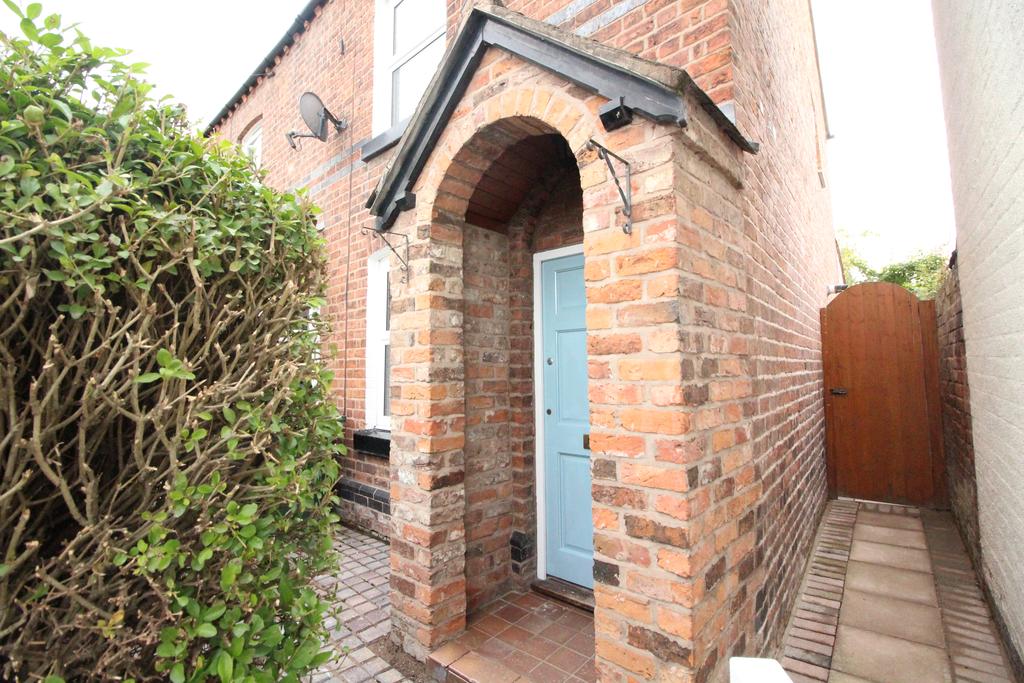 Stocks Lane, Boughton, Chester, CH3 2 bed end of terrace house - £925 ...
