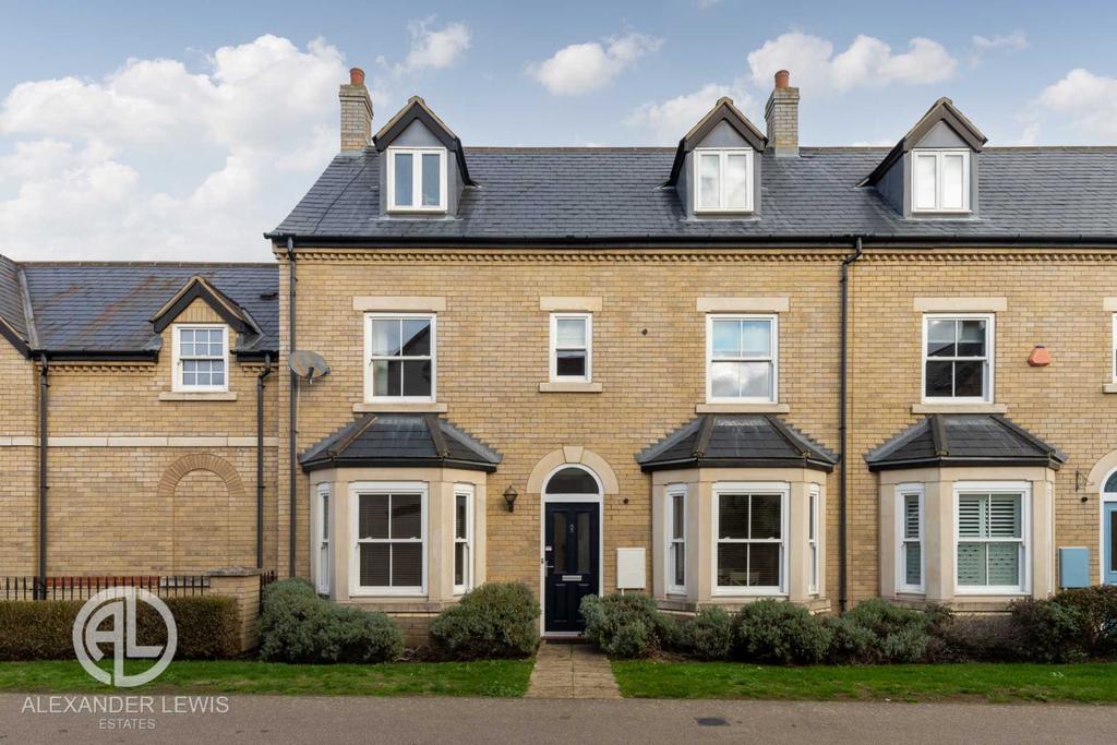 Gaskell Place, Stotfold, Hitchin, SG5... 4 bed end of terrace house - £ ...