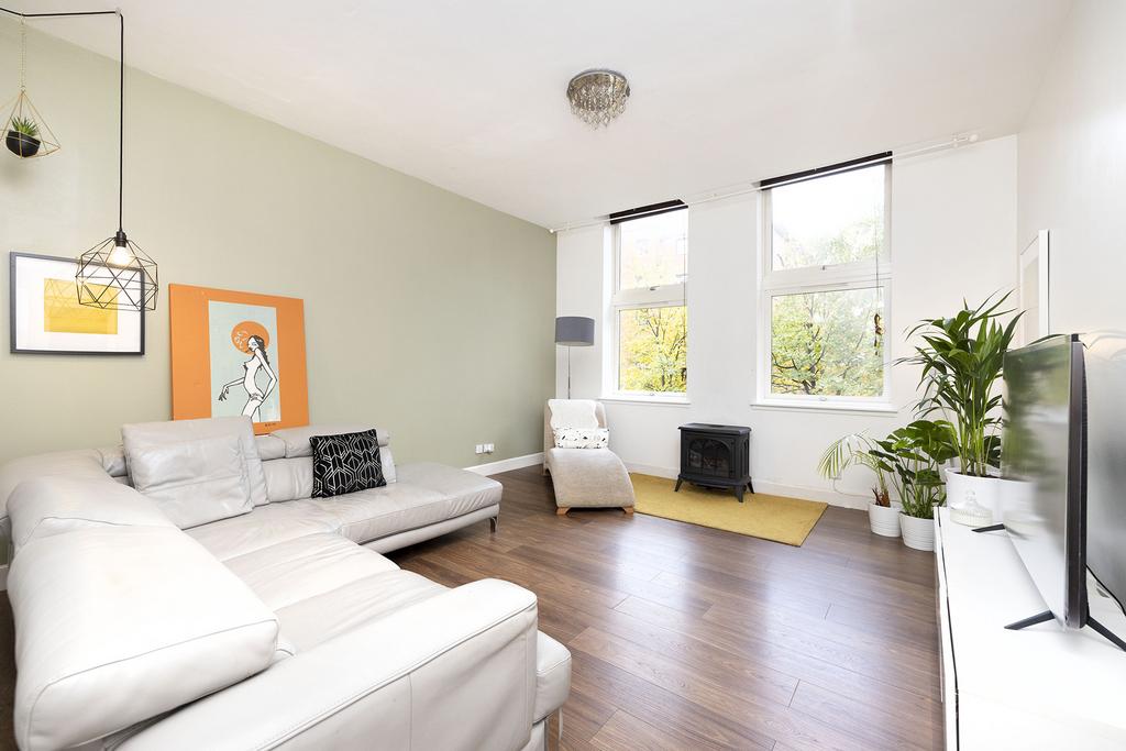161 Flat 10 Slateford Road... 2 bed flat - £250,000