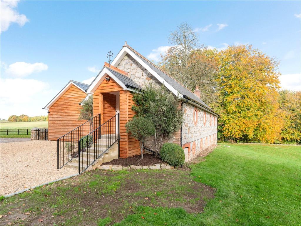 Manton House, Manton, Marlborough, SN8 2 bed detached house - £2,300 ...