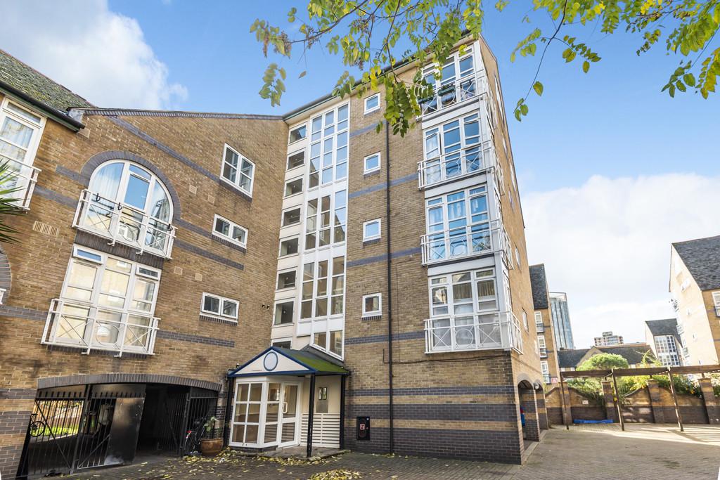 Eleanor Close, Canada Water, SE16 6PS 1 bed apartment - £1,800 pcm (£ ...