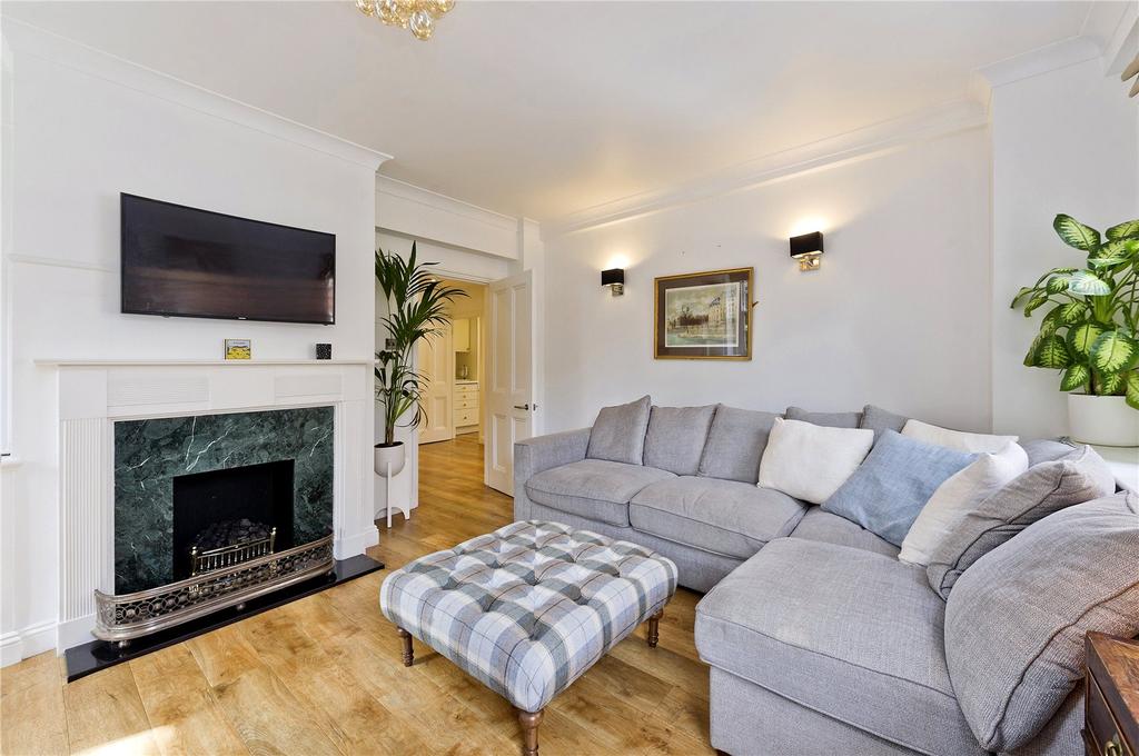 Whiteheads Grove, London, SW3 2 bed apartment - £4,420 pcm (£1,020 pw)
