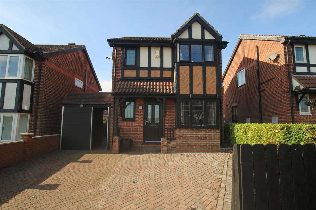 Pinfold Lane, Bridlington 3 bed detached house - £229,950
