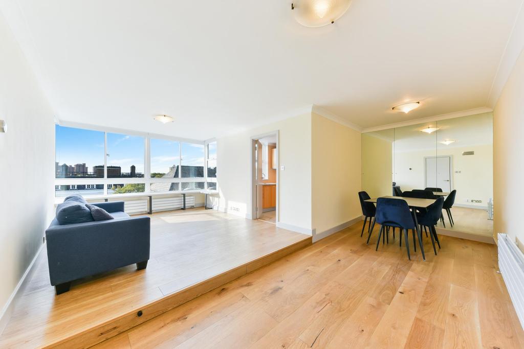 Pier House, Cheyne Walk, London, SW3 2 bed apartment - £3,445 pcm (£795 pw)