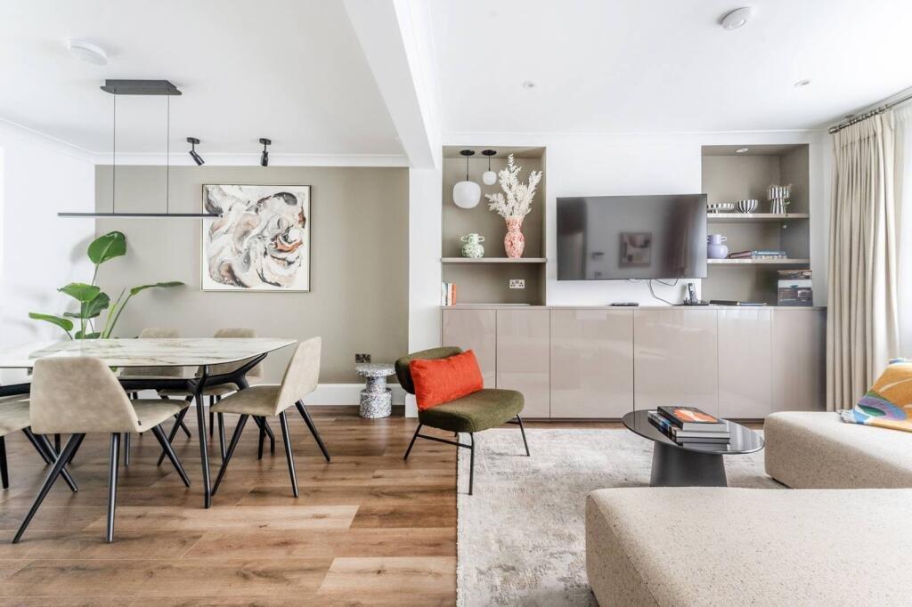 Cheval Place, London 3 bed house to rent - £13,867 pcm (£3,200 pw)