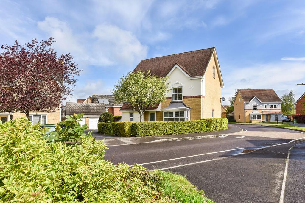 Canada Way, Liphook, Hampshire 6 bed detached house - £700,000