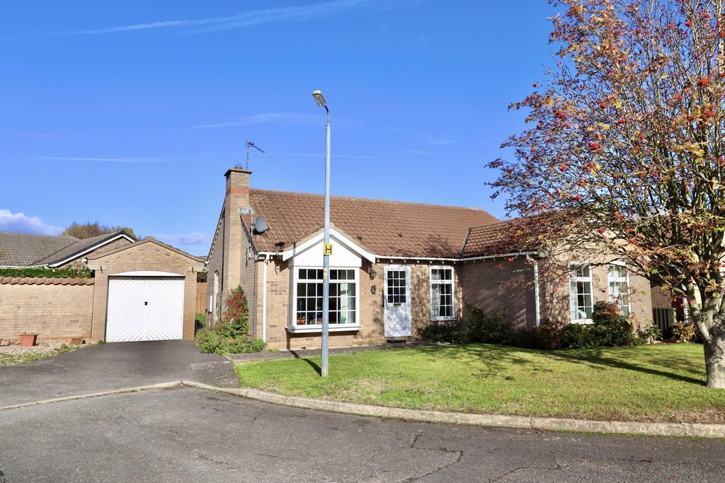 Mill Rise, Wellingore, Lincoln 3 bed detached bungalow - £365,000