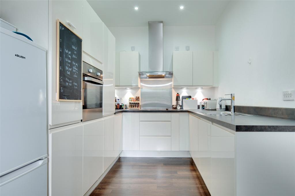The Courtyard, Axwell Park, NE21 2 bed apartment - £140,000