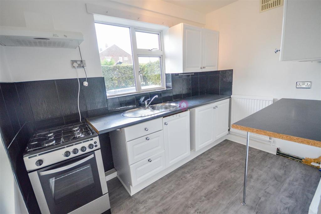 Rogers Avenue, Creswell, Worksop 2 bed flat - £475 pcm (£110 pw)