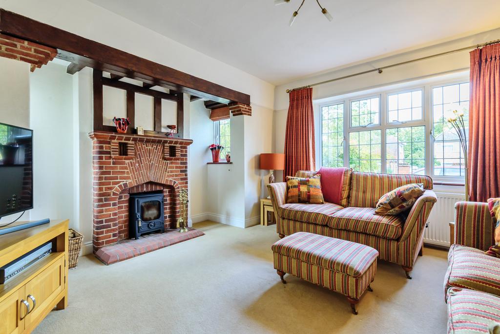 Prospect Avenue, Farnborough, GU14 4 bed detached house - £795,000