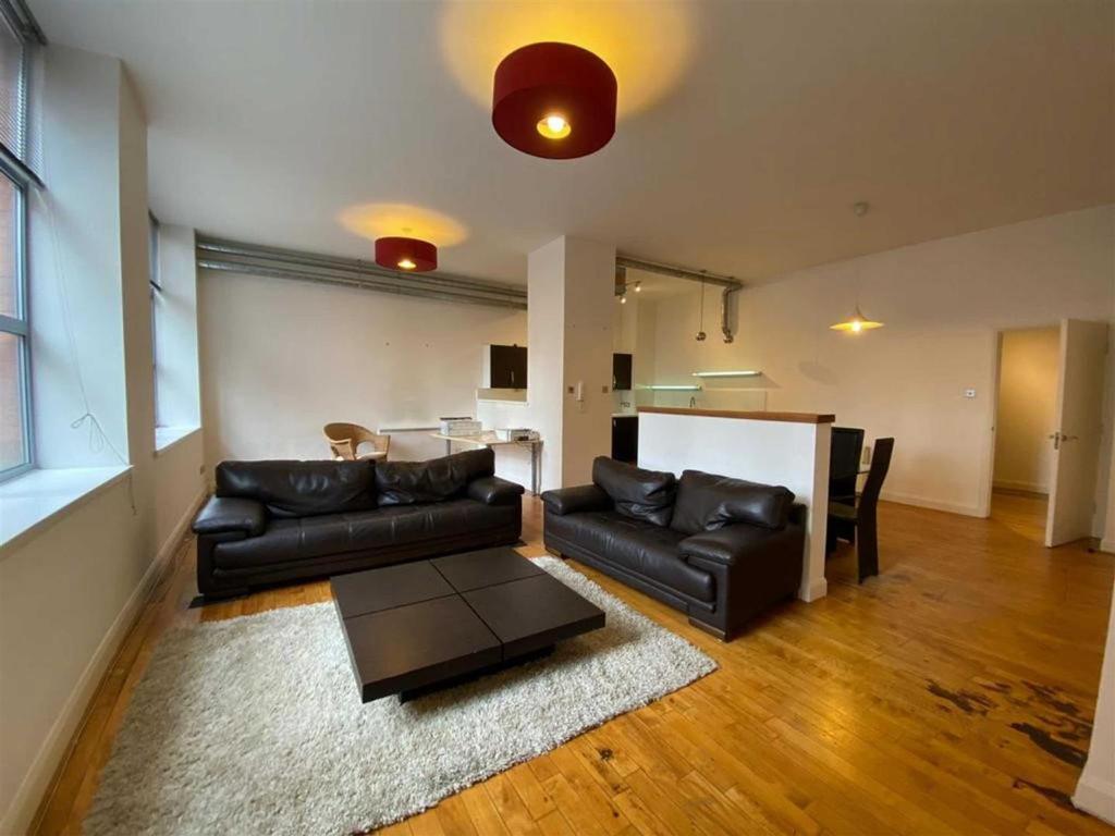 Tobacco Factory, Phase 1 30 Ludgate... 2 bed flat - £1,300 pcm (£300 pw)