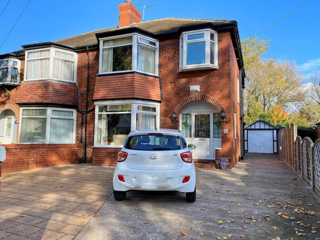 Wolfreton Lane, Willerby, Hull 3 bed semi-detached house - £320,000