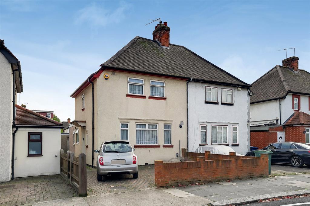 Lily Gardens, Wembley, HA0 3 bed semi-detached house - £550,000