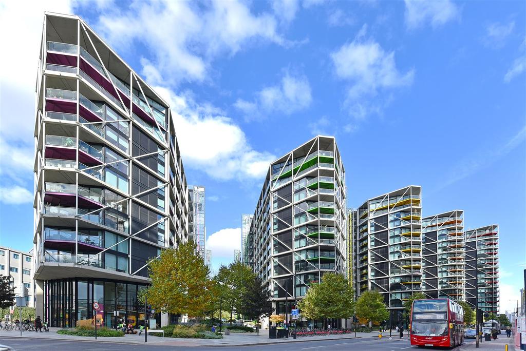 4 Riverlight Quay, Nine Elms, Riverside SW11 2 bed flat for sale - £ ...