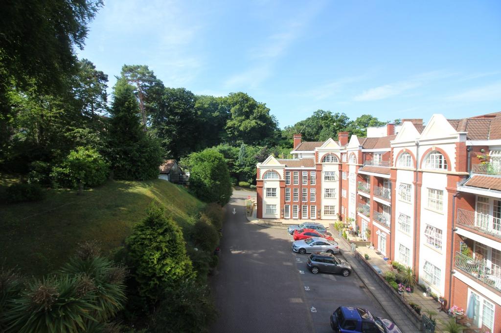 Fedden Village, Nore Road... 1 bed apartment to rent - £950 pcm (£219 pw)