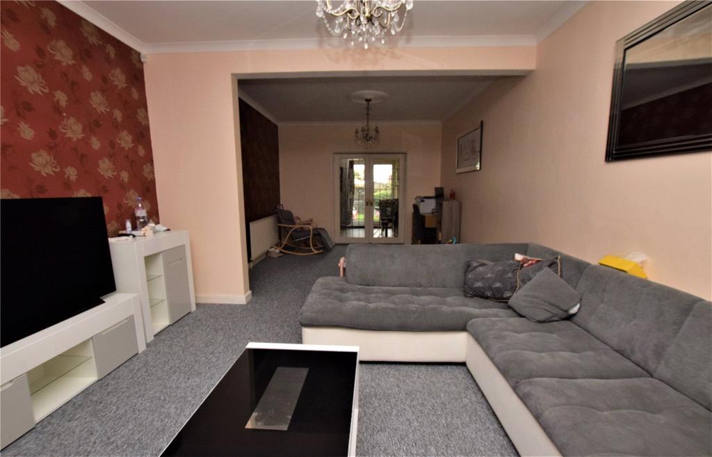 Coombewood Drive Chadwell Heath Rm6 3 Bed End Of Terrace House £485 000