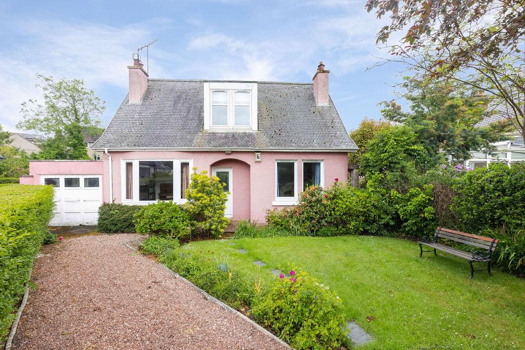 4 Orchard Grove, Craigleith... 3 bed detached bungalow - £550,000