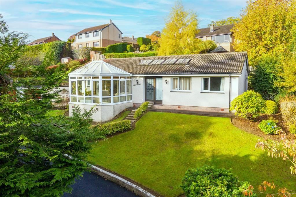 Wilton Park Road, Hawick 3 bed detached bungalow - £280,000
