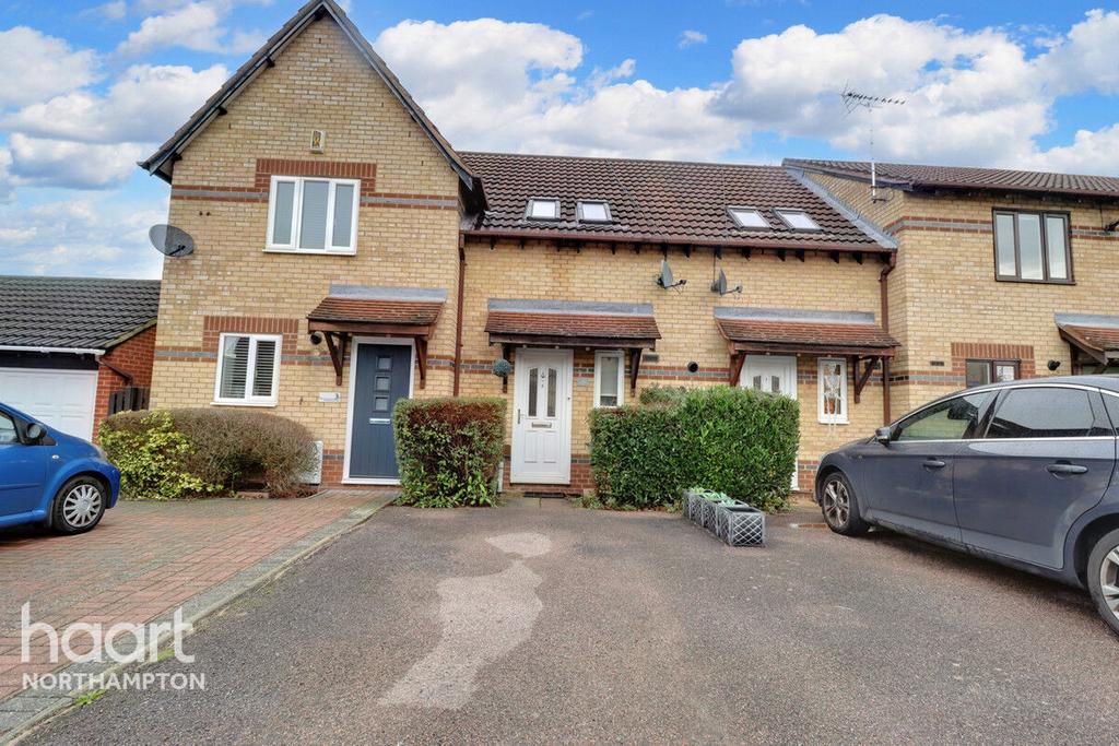 Chardonnay Close, Northampton 1 bed terraced house - £180,000