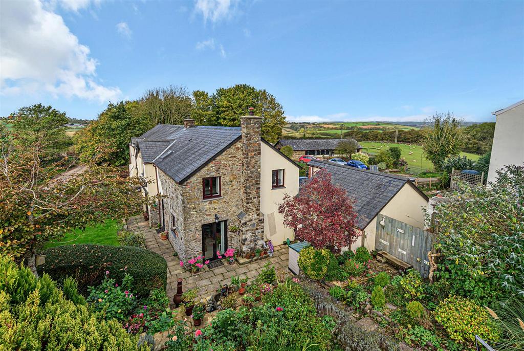 Littleham, Bideford 3 bed semi-detached house - £415,000