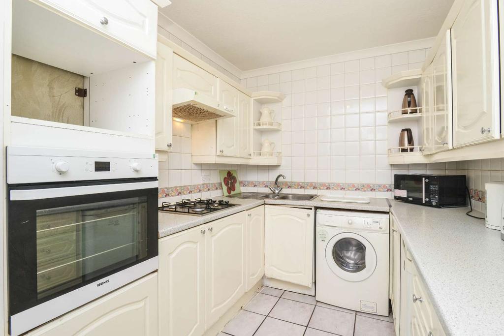 Landward Court, Marble Arch, London 3 bed flat - £2,505 pcm (£578 pw)