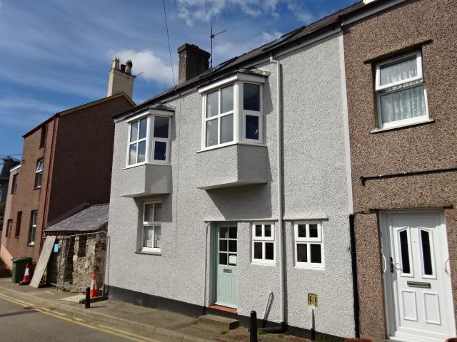 Cambria Road, Menai Bridge LL59 2 bed terraced house for sale - £249,500