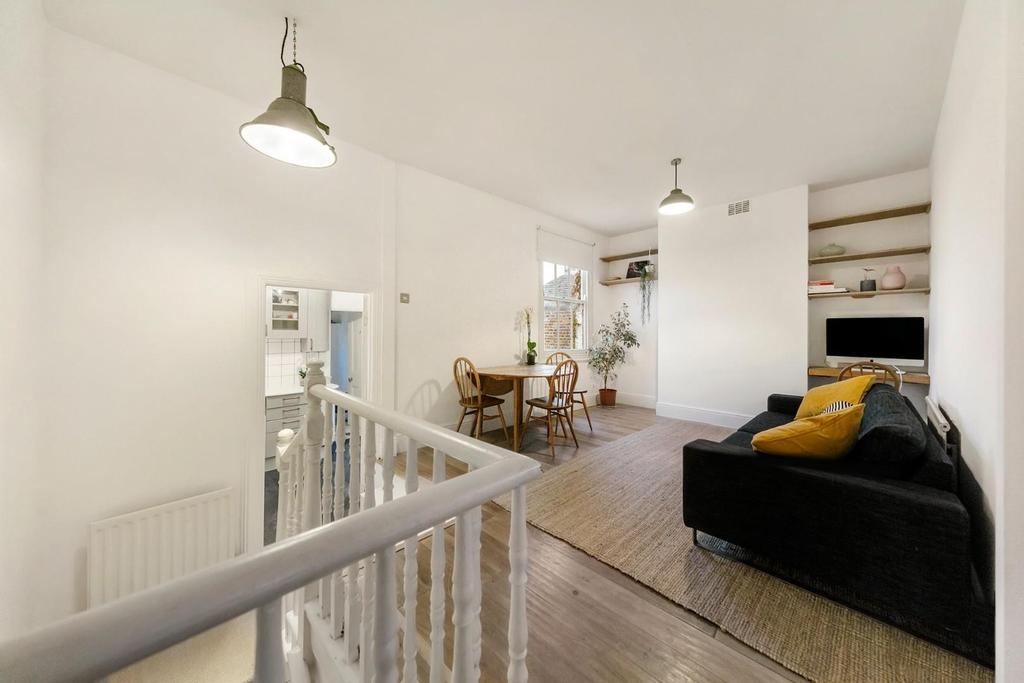 Wingford Road, SW2 2 bed maisonette - £495,000